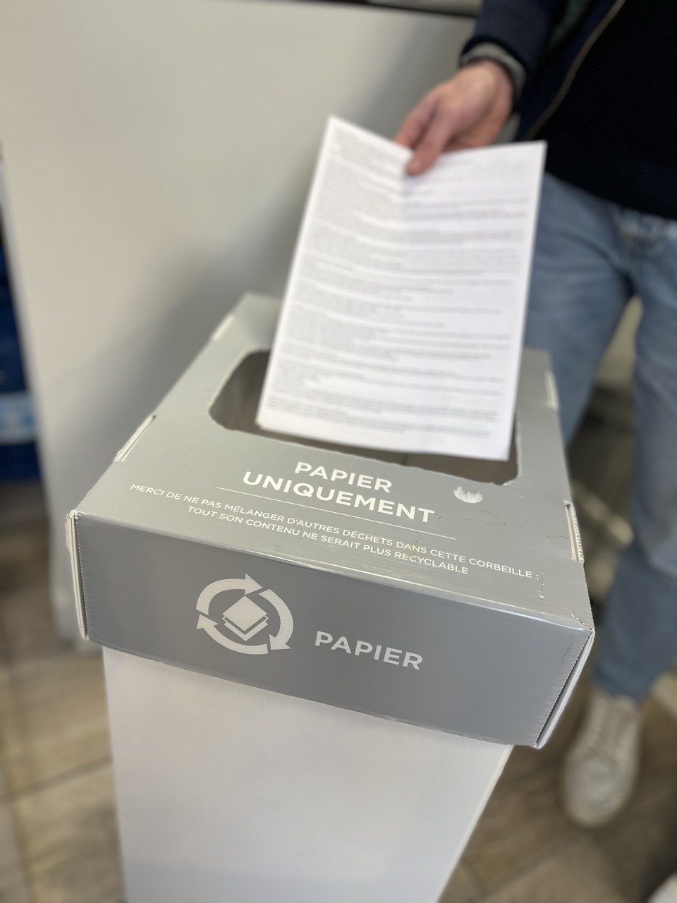 Elise : recyclage des déchets au bureau - Groupe LMI